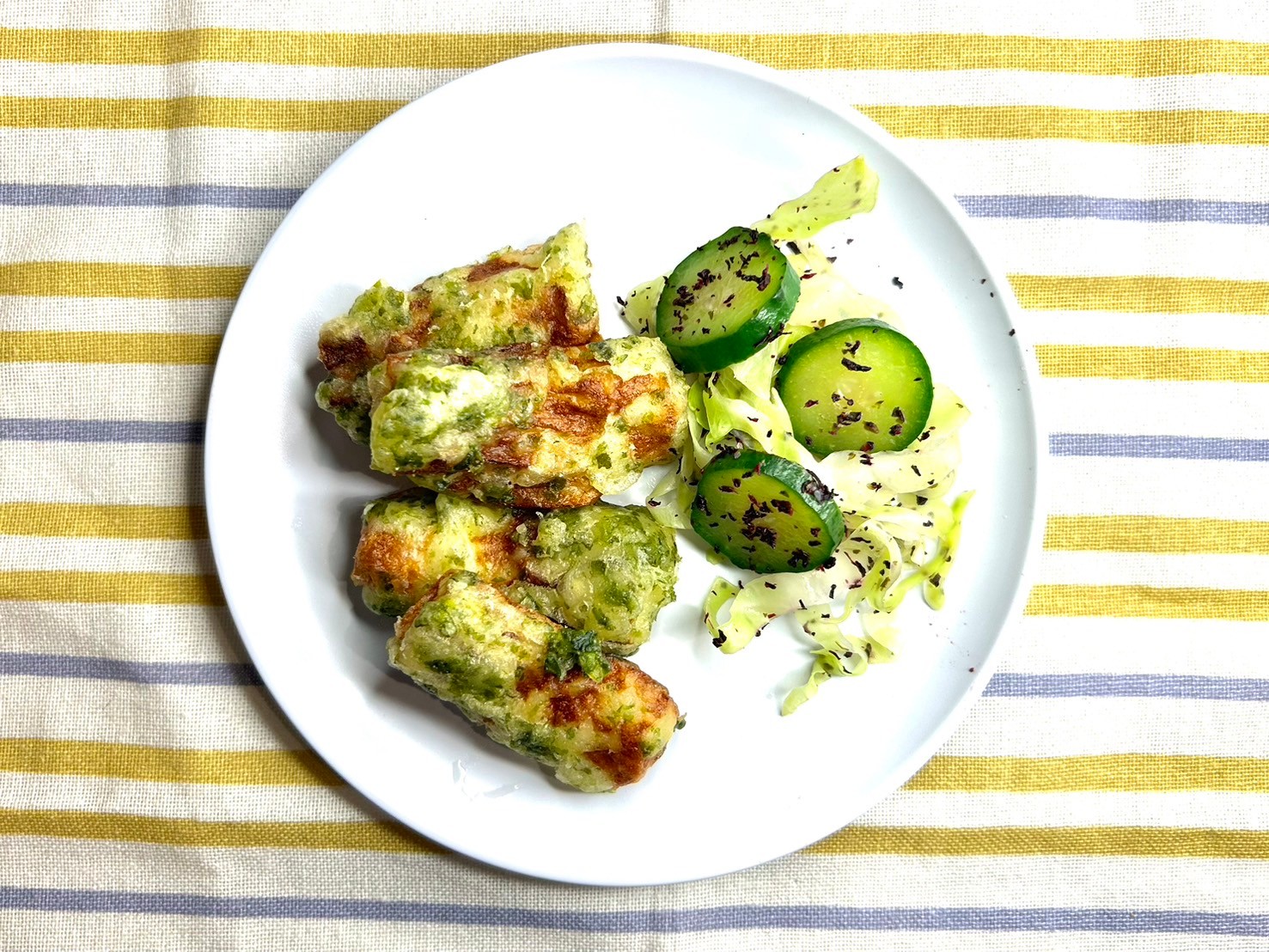 【東海地方で給食が食べられるお店】名古屋・栄の学校給食カフェ「ヒトトキ」｜懐かしの給食体験が大人気！ | 【栄 1人飲み】ガヤガヤBAR｜来店者9割が一人客！BAR初心者も5分で馴染める